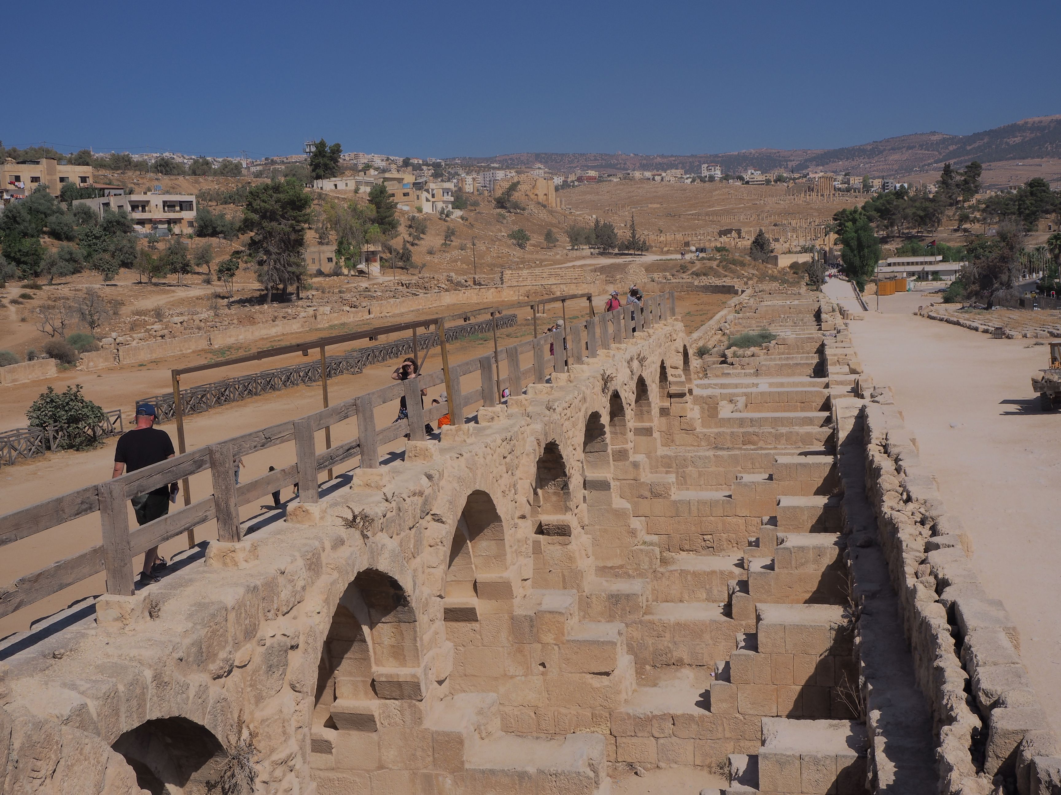 Jordan – The Roman Ruins of Jerash – Lambies Travels